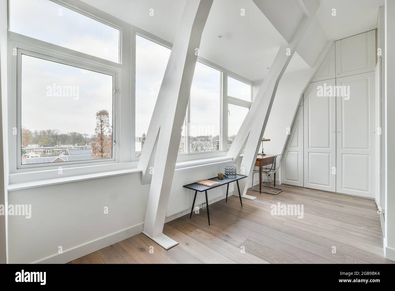 Bright interior design of a luxury house Stock Photo - Alamy