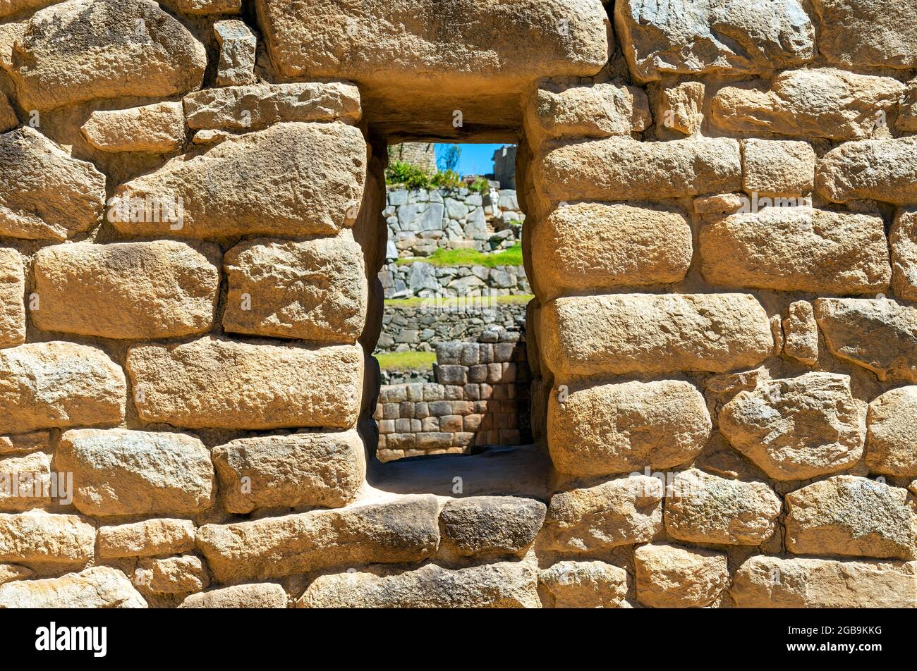 Machu Picchu trapezoid window with Inca wall, Machu Picchu Historic ...