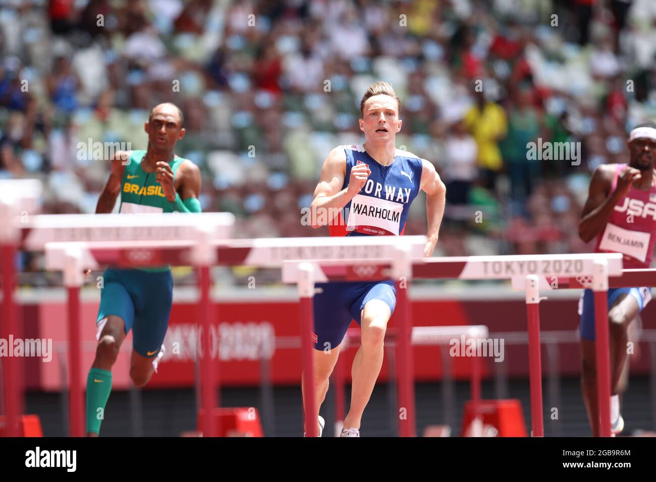 Karsten WARHOLM (NOR) wins the Men's 400m Hurdles Final in a new World ...