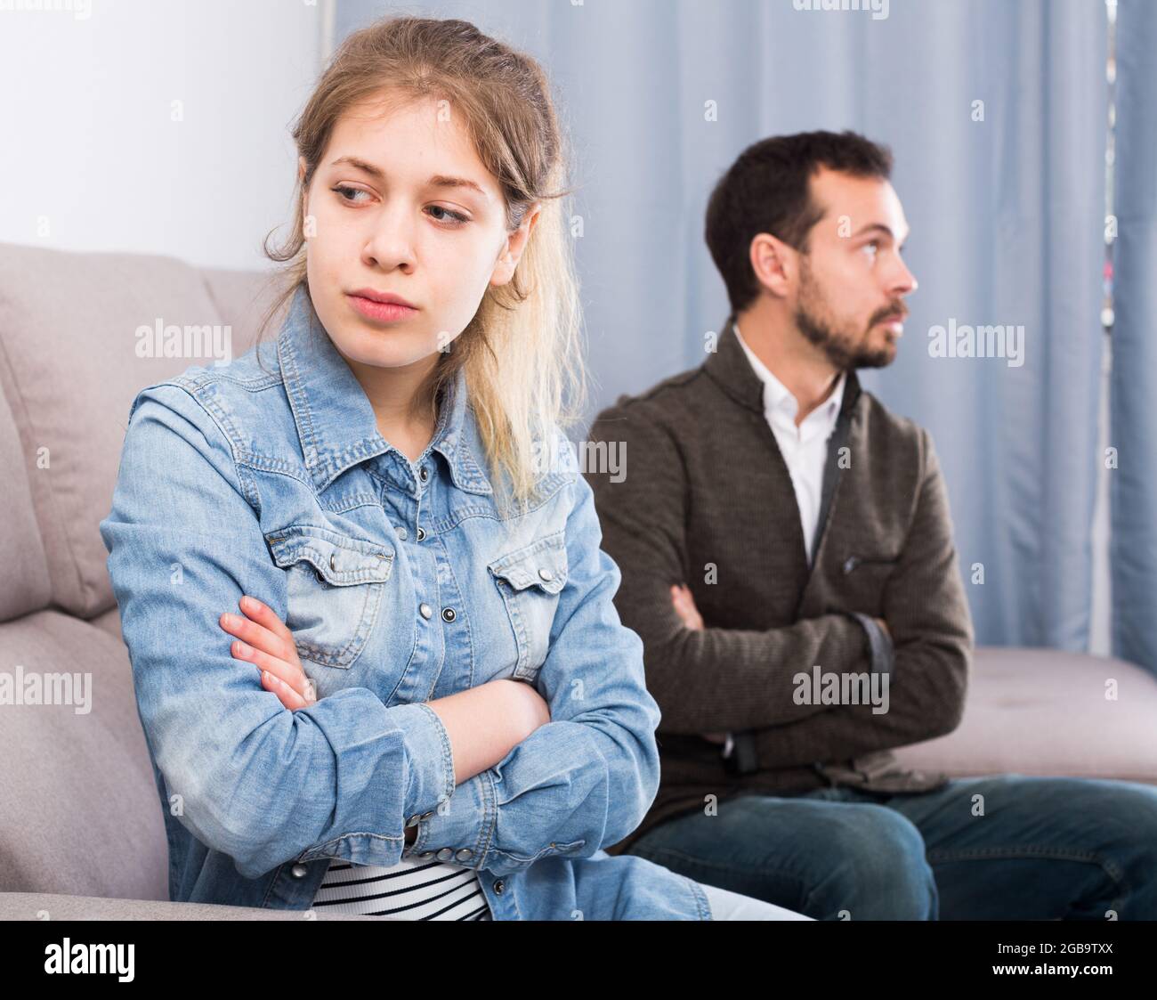 Father telling off daughter hi-res stock photography and images - Alamy