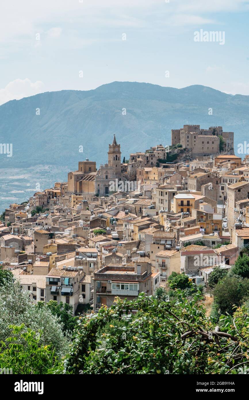 Caccamo sicily hi-res stock photography and images - Alamy