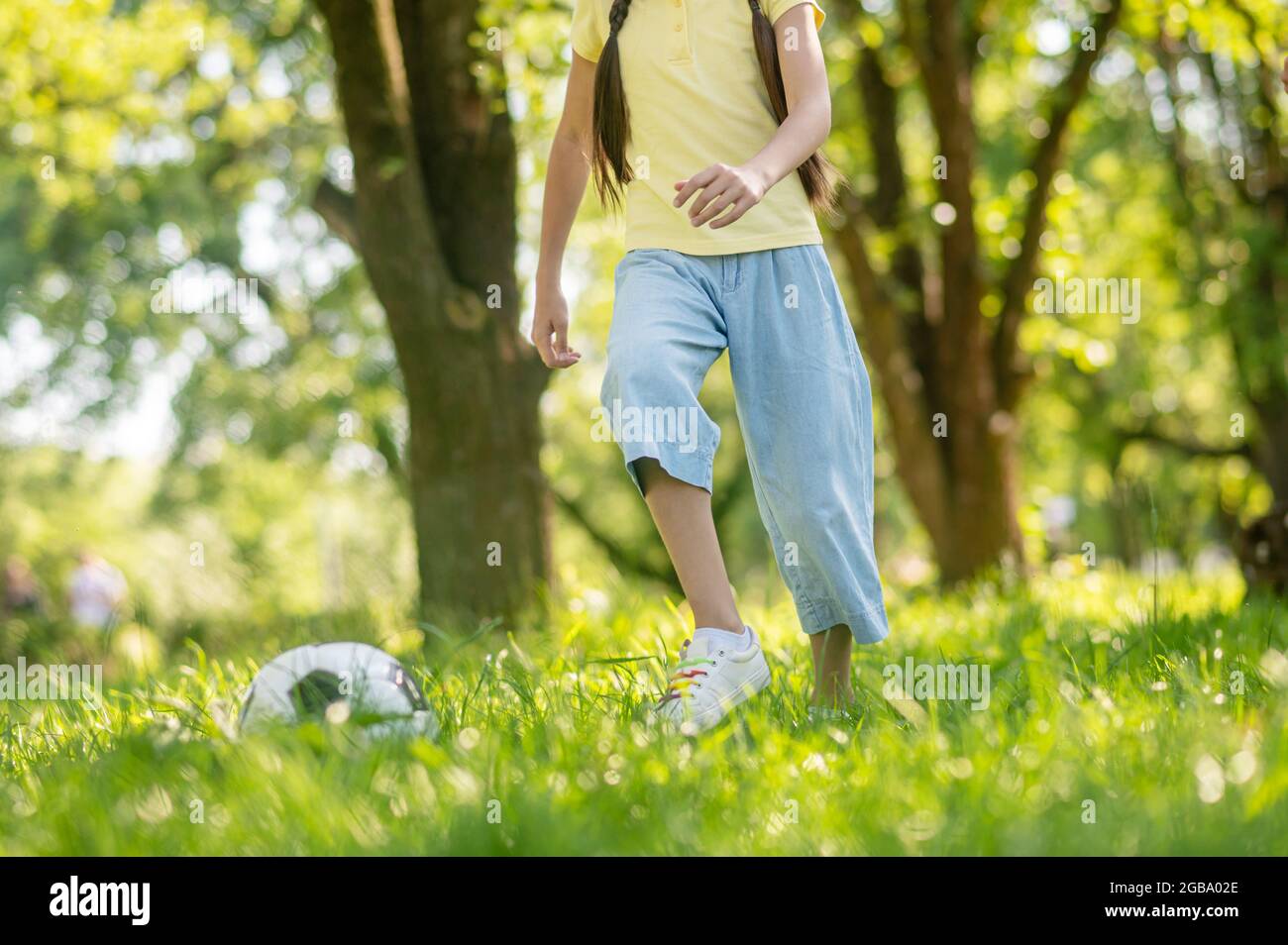 Running moment hi-res stock photography and images - Alamy