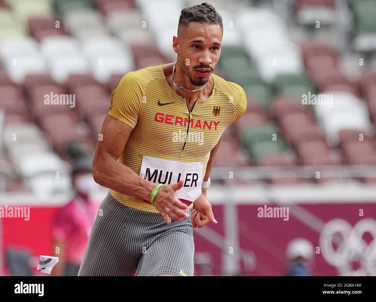 Tokyo, Japan. 03rd Aug, 2021. Athletics: Olympics, men, 200 m, heats at ...