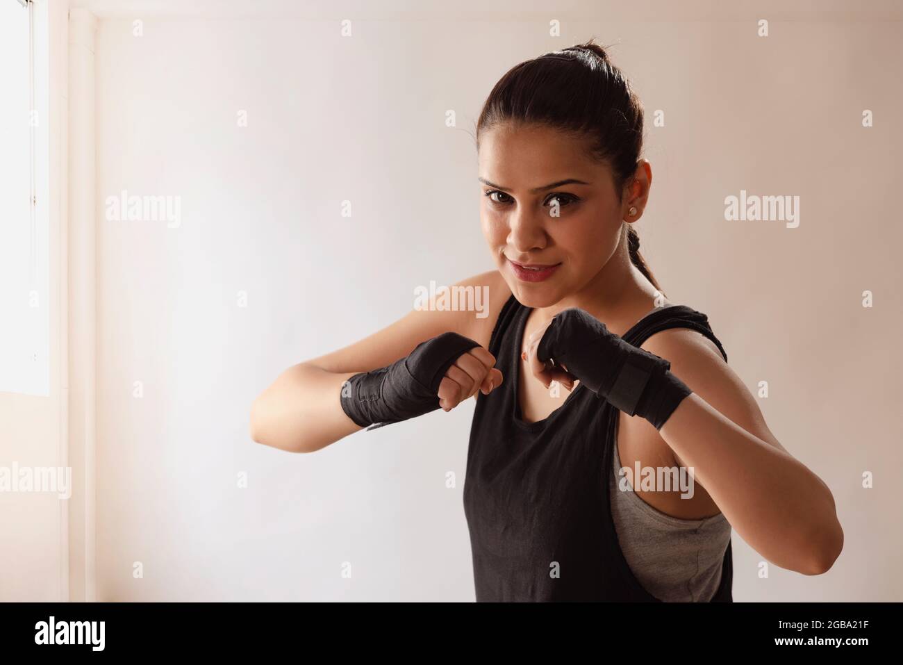 Woman wrestler hi-res stock photography and images - Alamy
