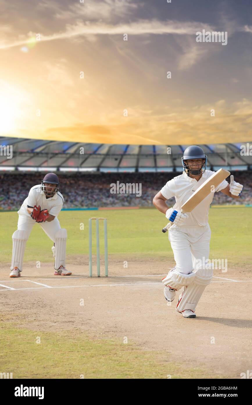 Run scoring hi-res stock photography and images - Alamy