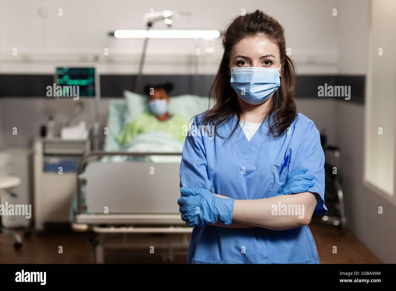 Nurse attend patient hi-res stock photography and images - Alamy