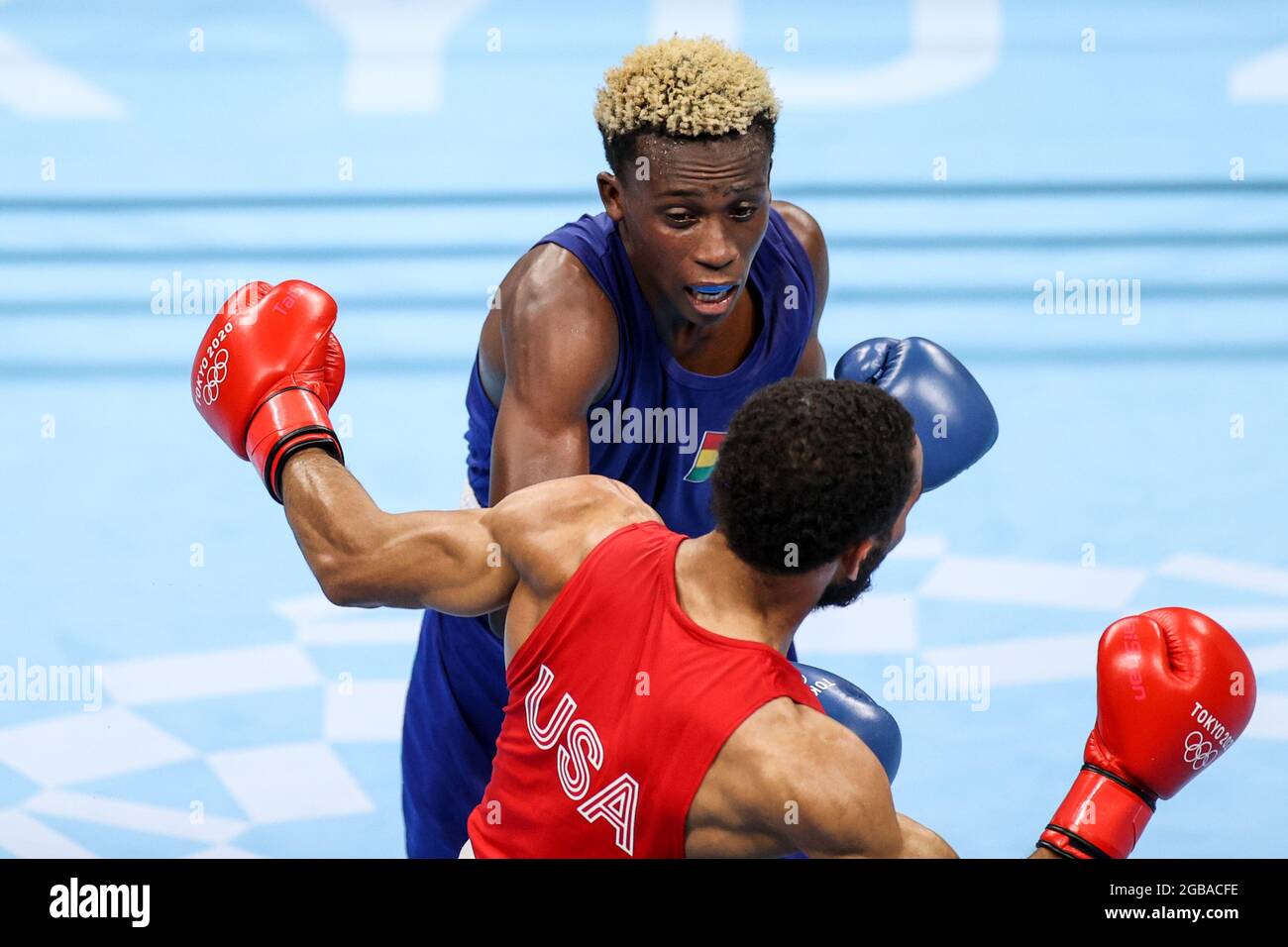 Tokyo, Japan. 3rd Aug, 2021. Duke Ragan (front) of the United States ...