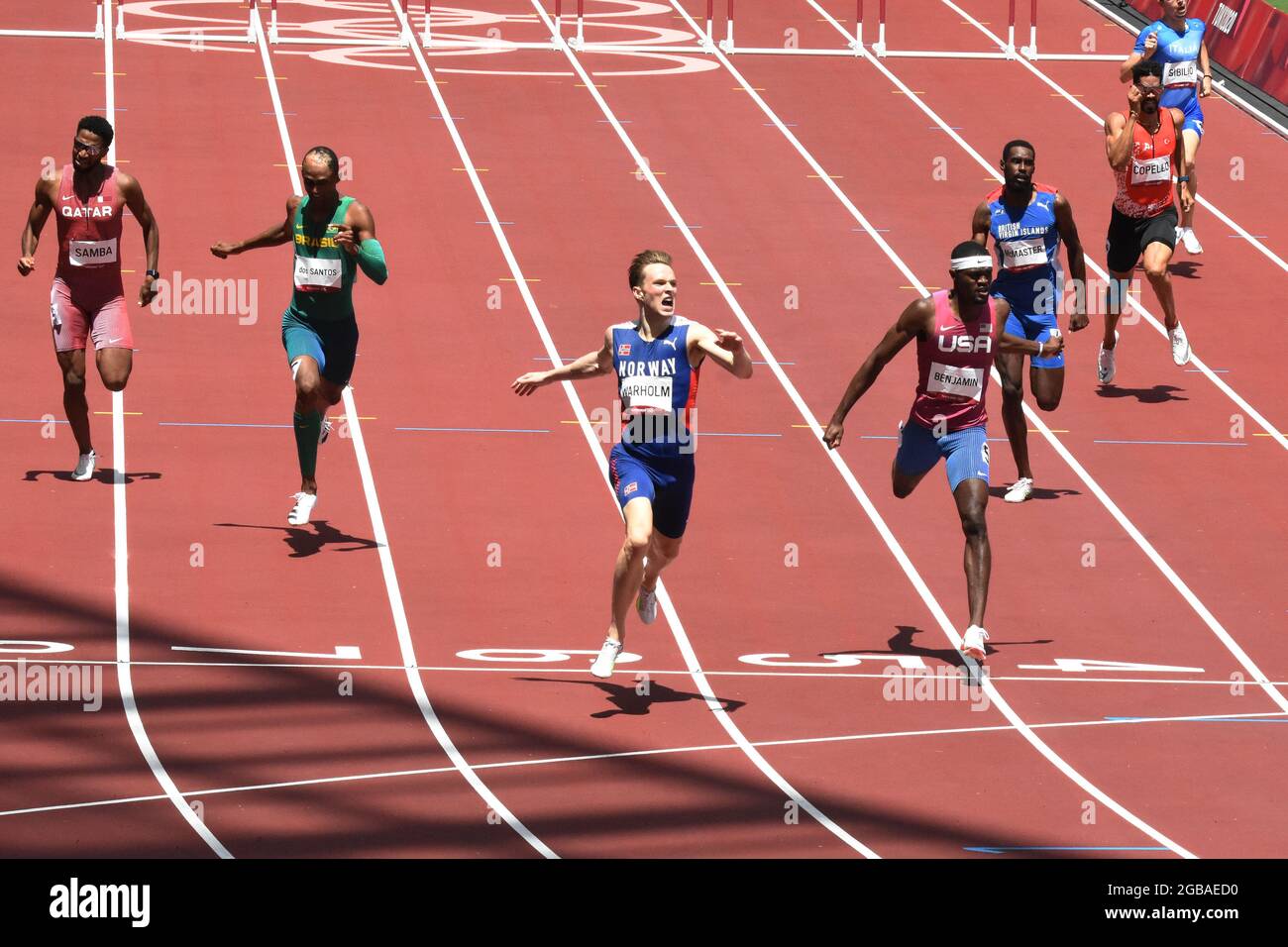 Karsten Warholm (NOR) becomes Olympic champion and breaks the world ...