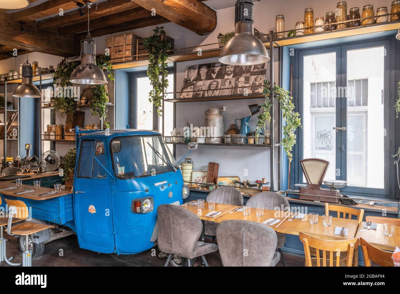 Le clan des mammas hi-res stock photography and images - Alamy