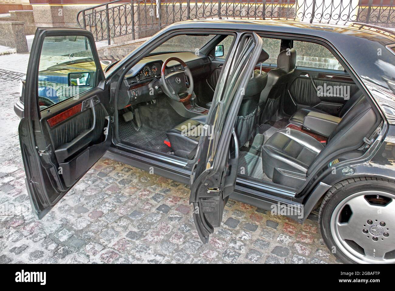 Mercedes W124 Interior