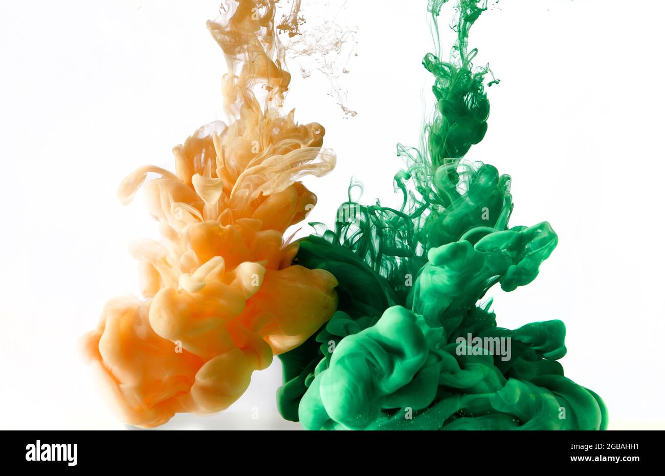 Watercolor fractal hi-res stock photography and images - Alamy