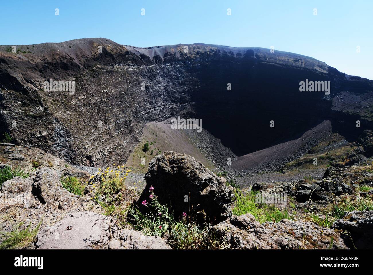 The crater of the Vesuvius volcano near Naples, Italy Stock Photo - Alamy