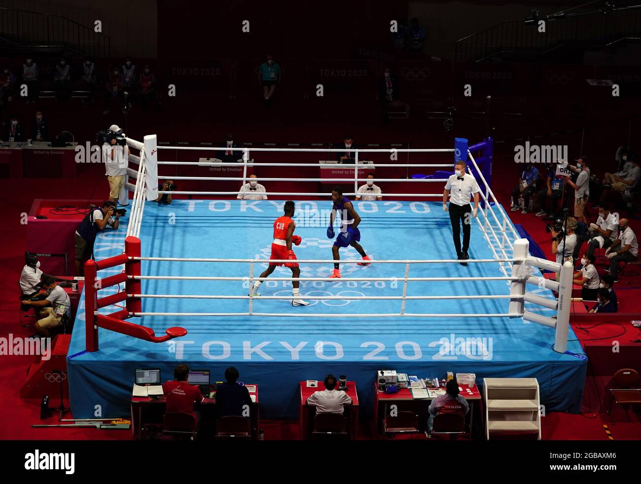 Andy cruz boxing hi-res stock photography and images - Alamy