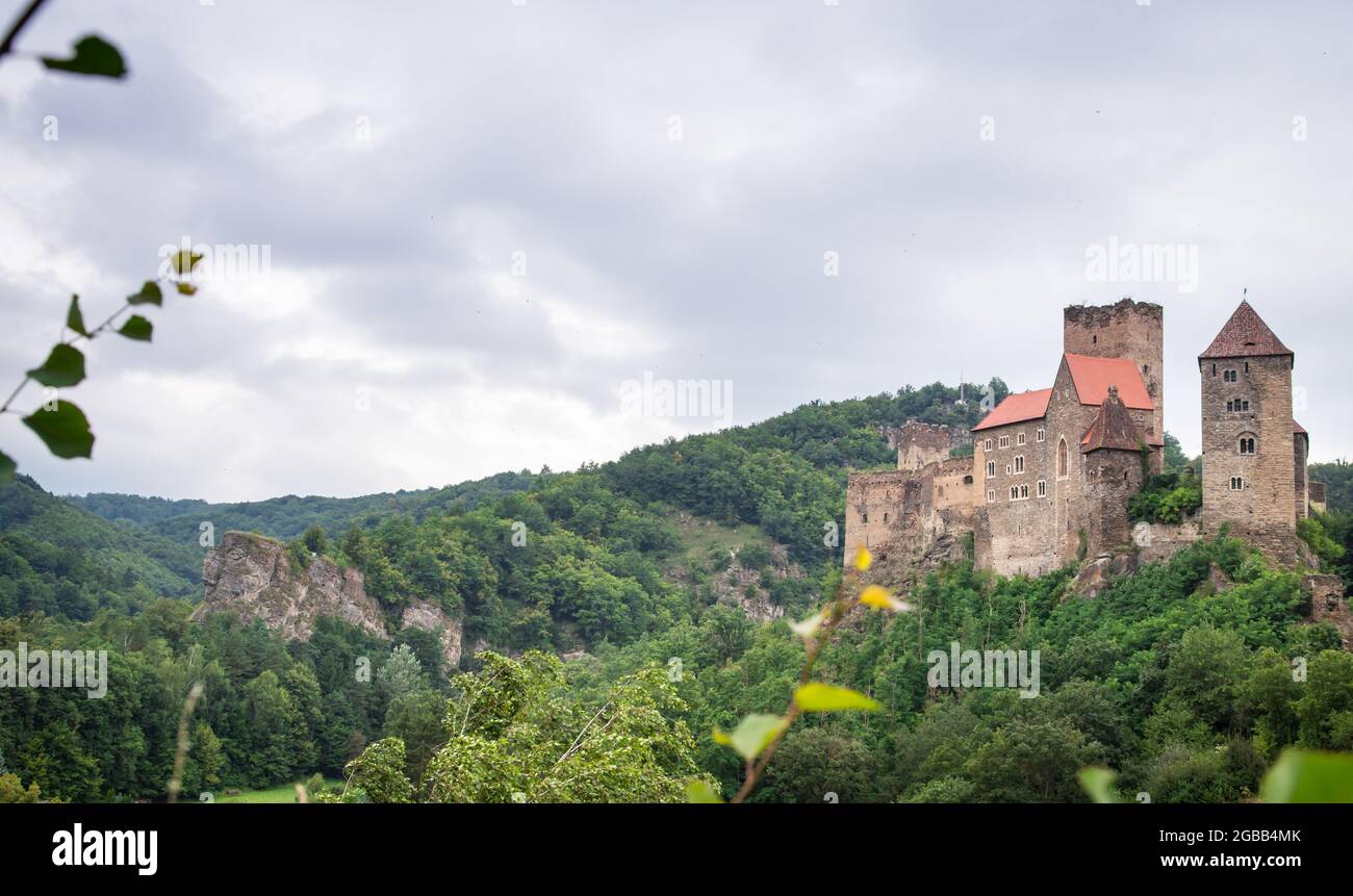 National park Thayatal - Hardegg castle Stock Photo - Alamy