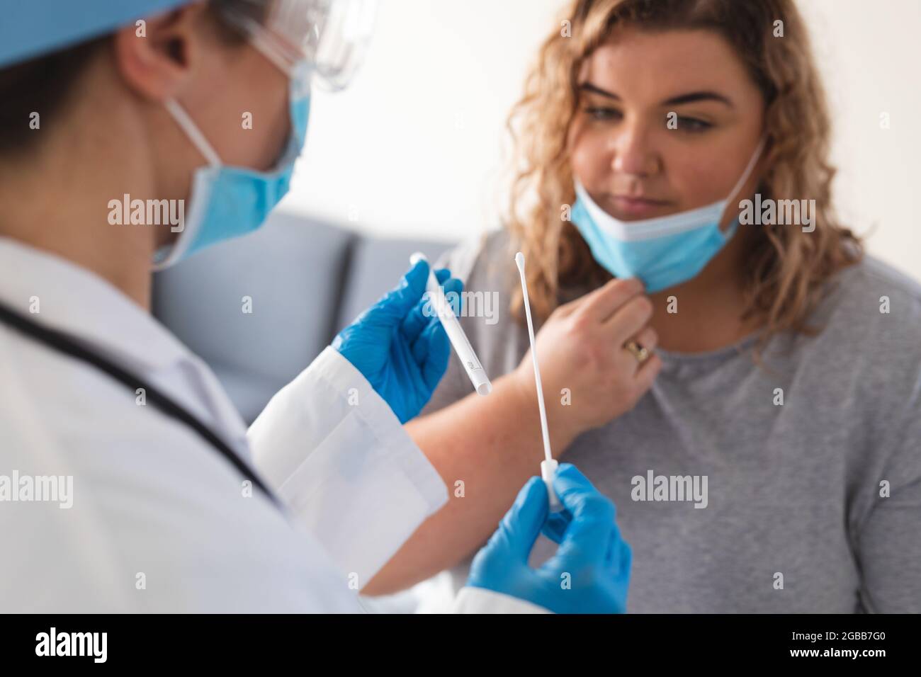 Swab test hi-res stock photography and images - Alamy