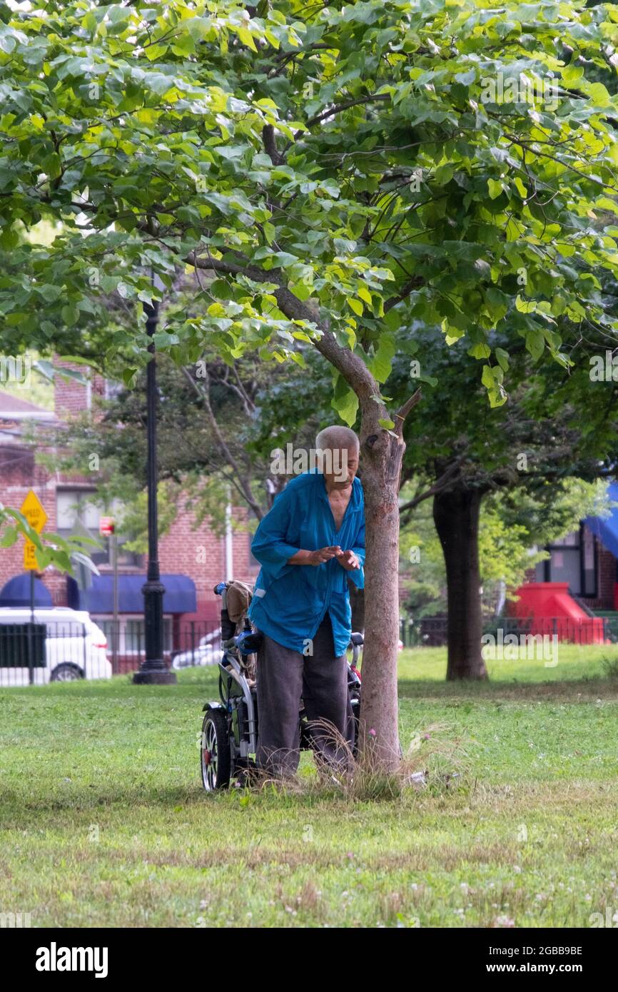 A n 86 year old Chinese American follower of Falun Gong does slow ...