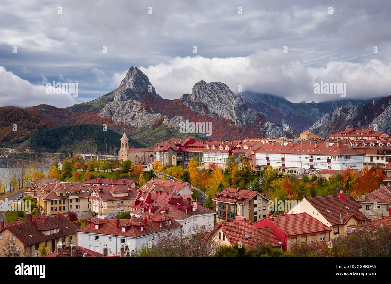 Riano mountain hi-res stock photography and images - Alamy