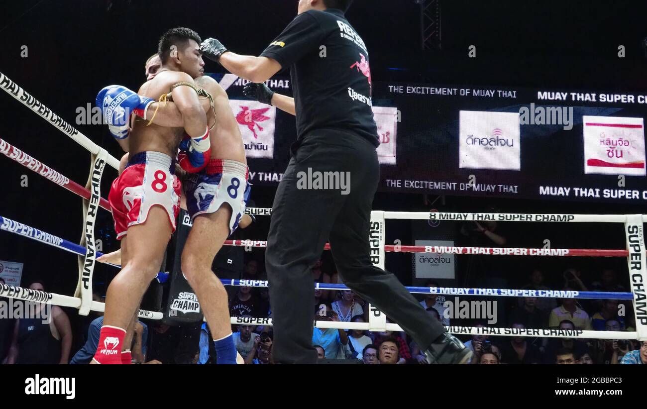 Bangkok Thailand November 11 2018. Unidentified Thai and foreign boxing ...