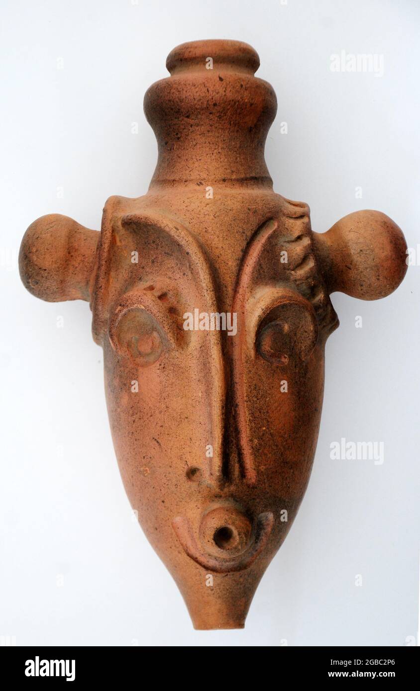 Ceramic forms hi-res stock photography and images - Alamy