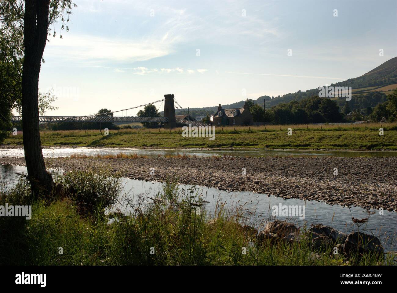 chainbridge over river Tweed at Melrose from Gattonside Stock Photo - Alamy