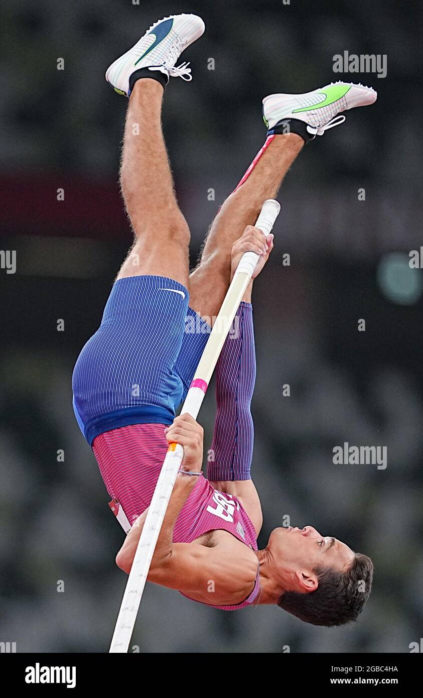 Tokyo, Japan. 03rd Aug, 2021. Athletics: Olympics, pole vault, men ...