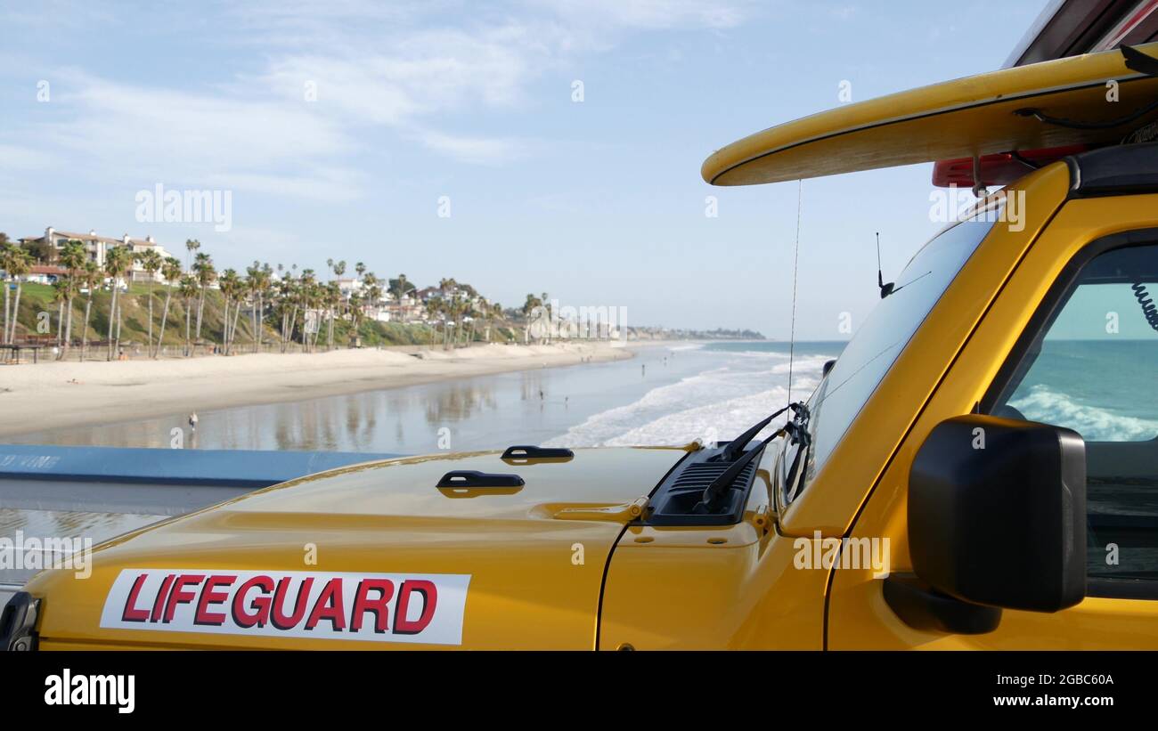 Yellow lifeguard car, San Clemente beach pier, California USA ...