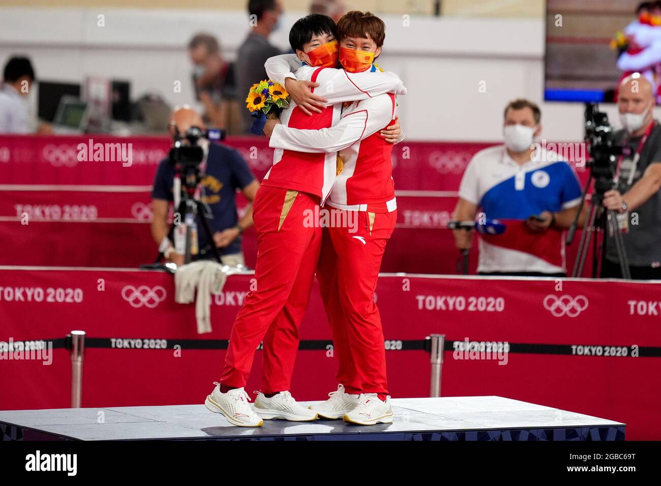 TOKYO, JAPAN - AUGUST 2: Tianshi Zhong with the Gold medal, Shanju Bao ...