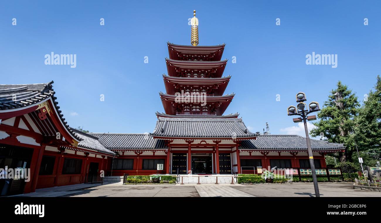 Sensoji Buddhist Temple, Tokyo, Japan Stock Photo - Alamy