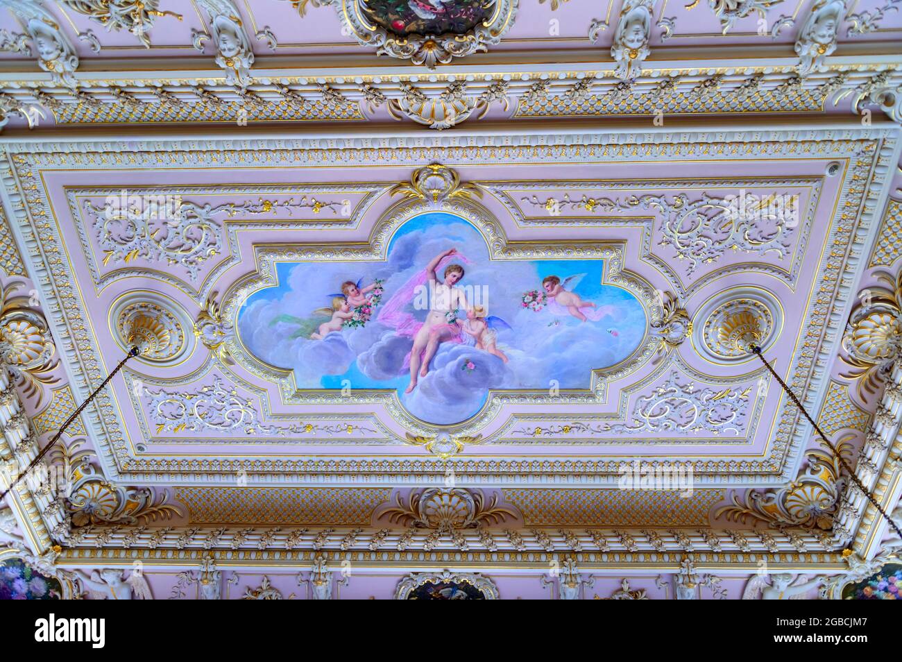 the magnificent elaborate painted ceiling inside Estoi palace, Palacio ...