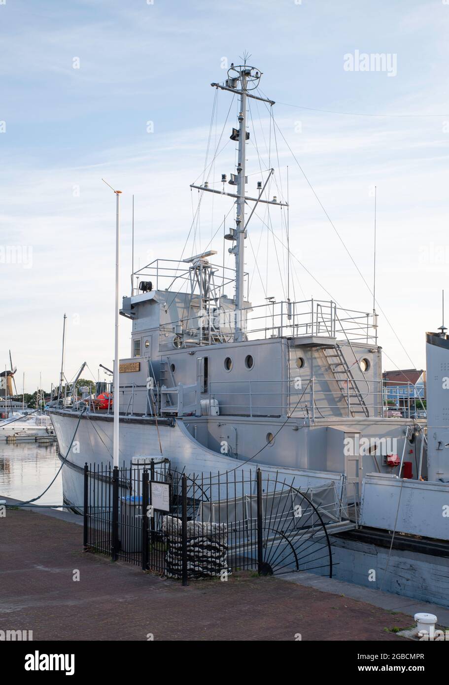 Old minesweeper hi-res stock photography and images - Alamy