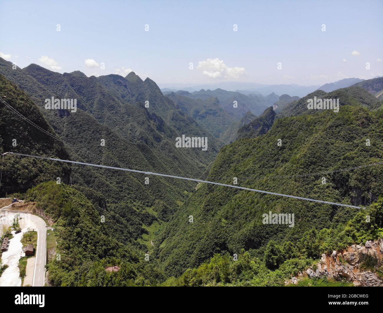 Sichuan Xuanhan Bashan Grand Canyon glass bridge main structure has ...