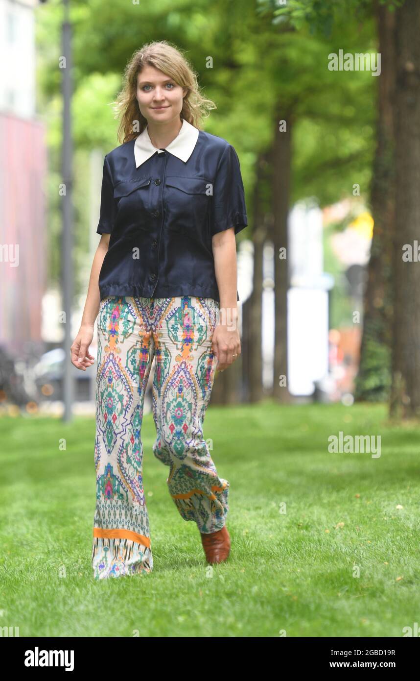 Munich, Germany. 03rd Aug, 2021. dpa-Exklusiv - The actress Lara ...