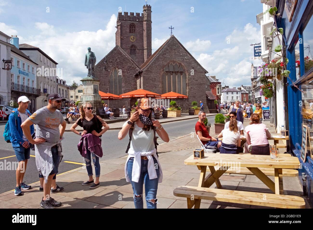 Brecon town centre hi-res stock photography and images - Alamy
