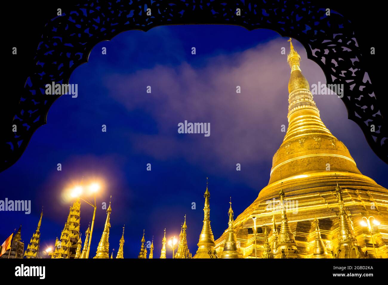 Shwedagon pagoda night scene hi-res stock photography and images - Alamy