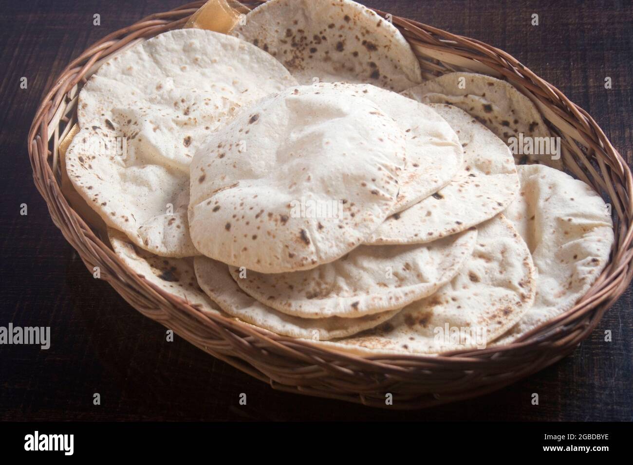 Atta roti hi-res stock photography and images - Alamy