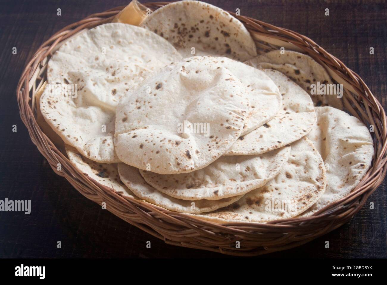 Atta roti hi-res stock photography and images - Alamy