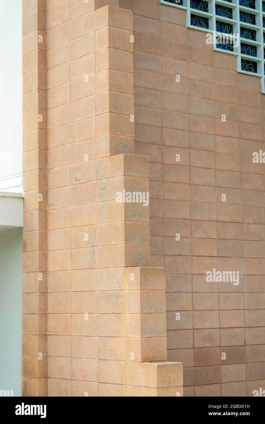 Travertine stone building wall Stock Photo - Alamy