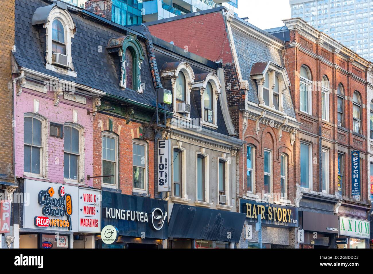 Colonial low rise architecture along Yonge Street in the downtown ...