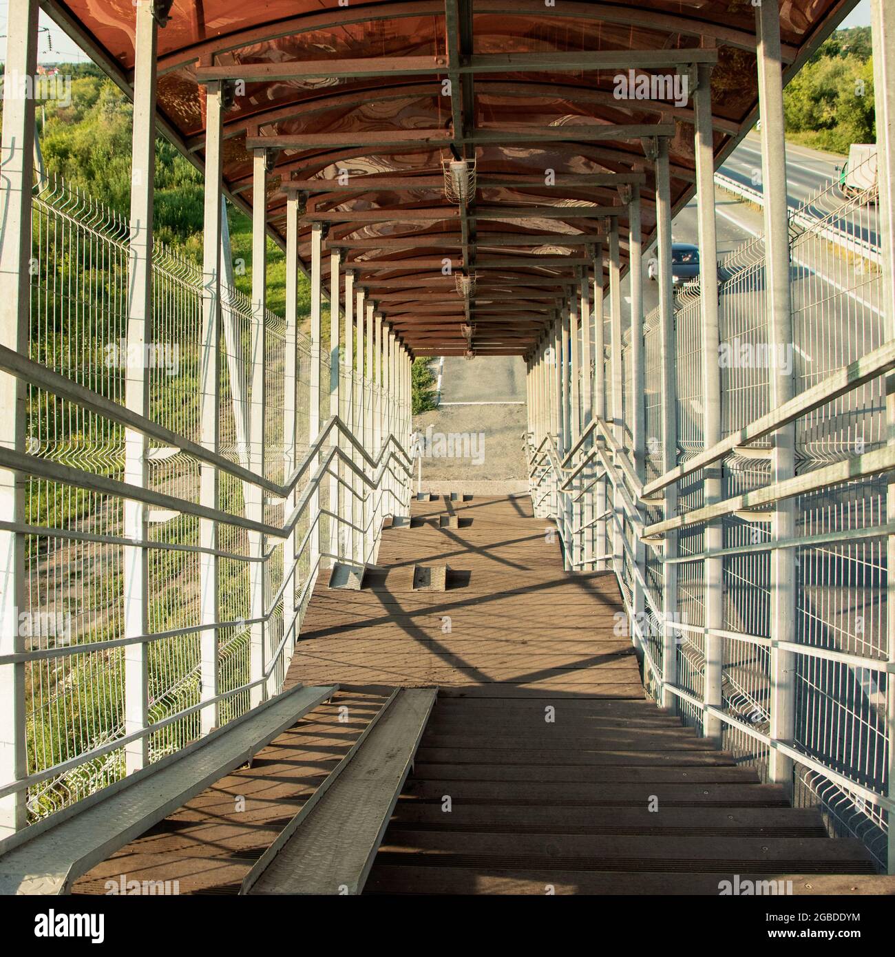 Elevated pedestrian walkway hi-res stock photography and images - Alamy
