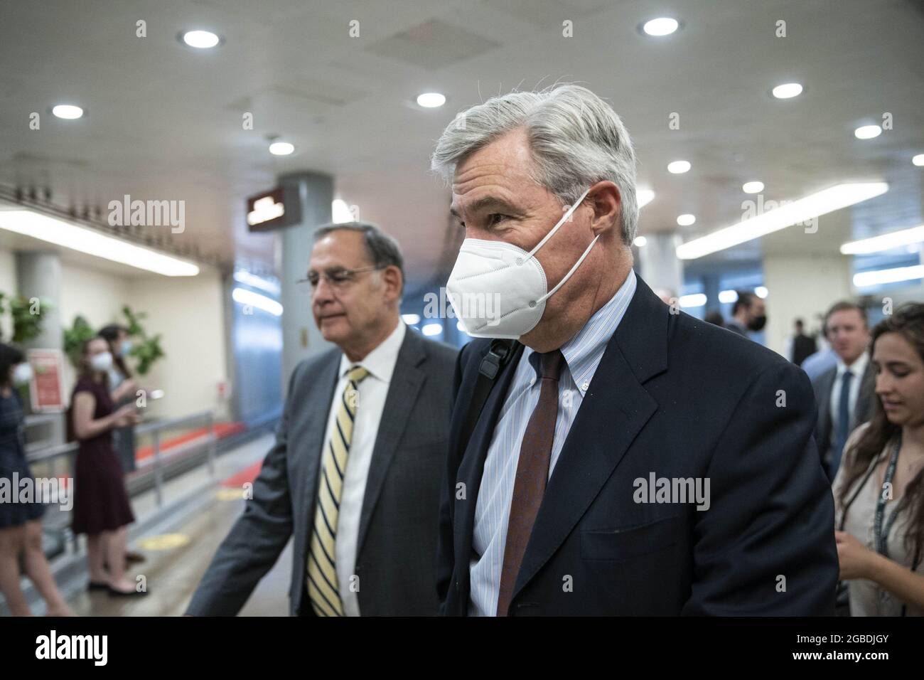 Sheldon walking hi-res stock photography and images - Alamy