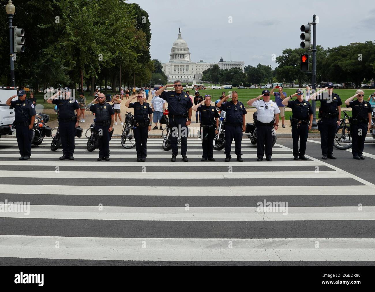Pentagon force protection agency hi-res stock photography and images ...