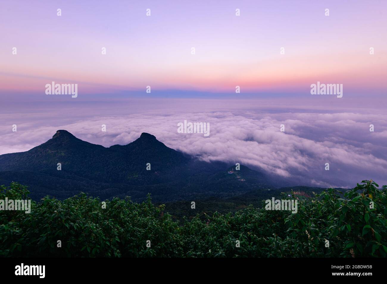 Bird's eye of the breathtaking view of Adam's peak mountain Stock Photo ...
