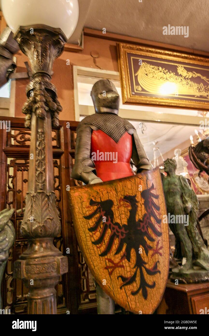 Knight shield photo hi-res stock photography and images - Alamy