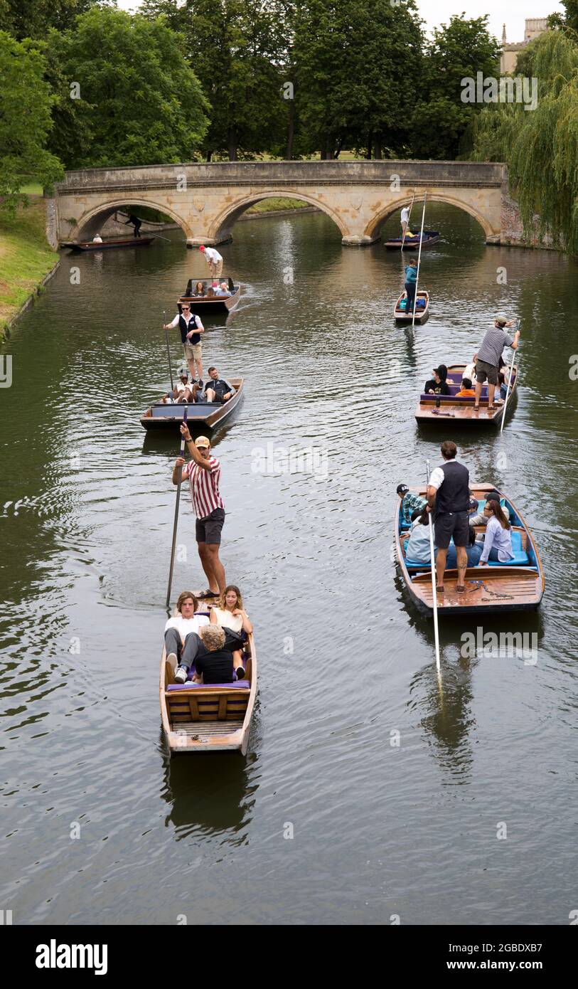 Trinity college bridge hi-res stock photography and images - Alamy