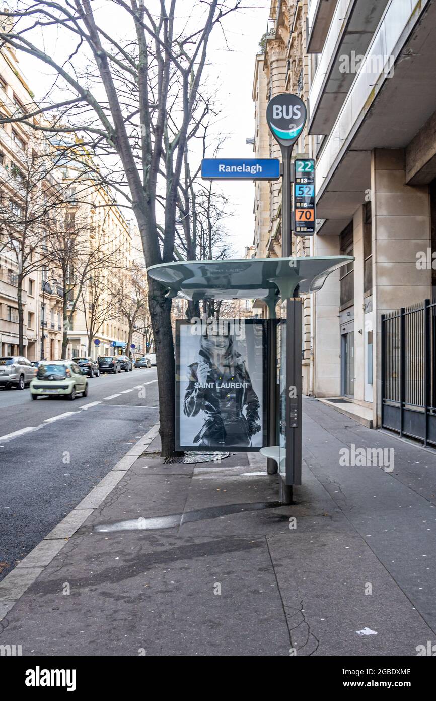 French bus 2021 hi-res stock photography and images - Alamy