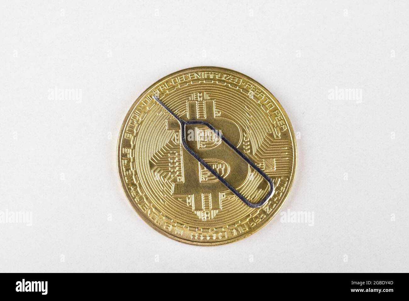 Sim ejector pin hi-res stock photography and images - Alamy