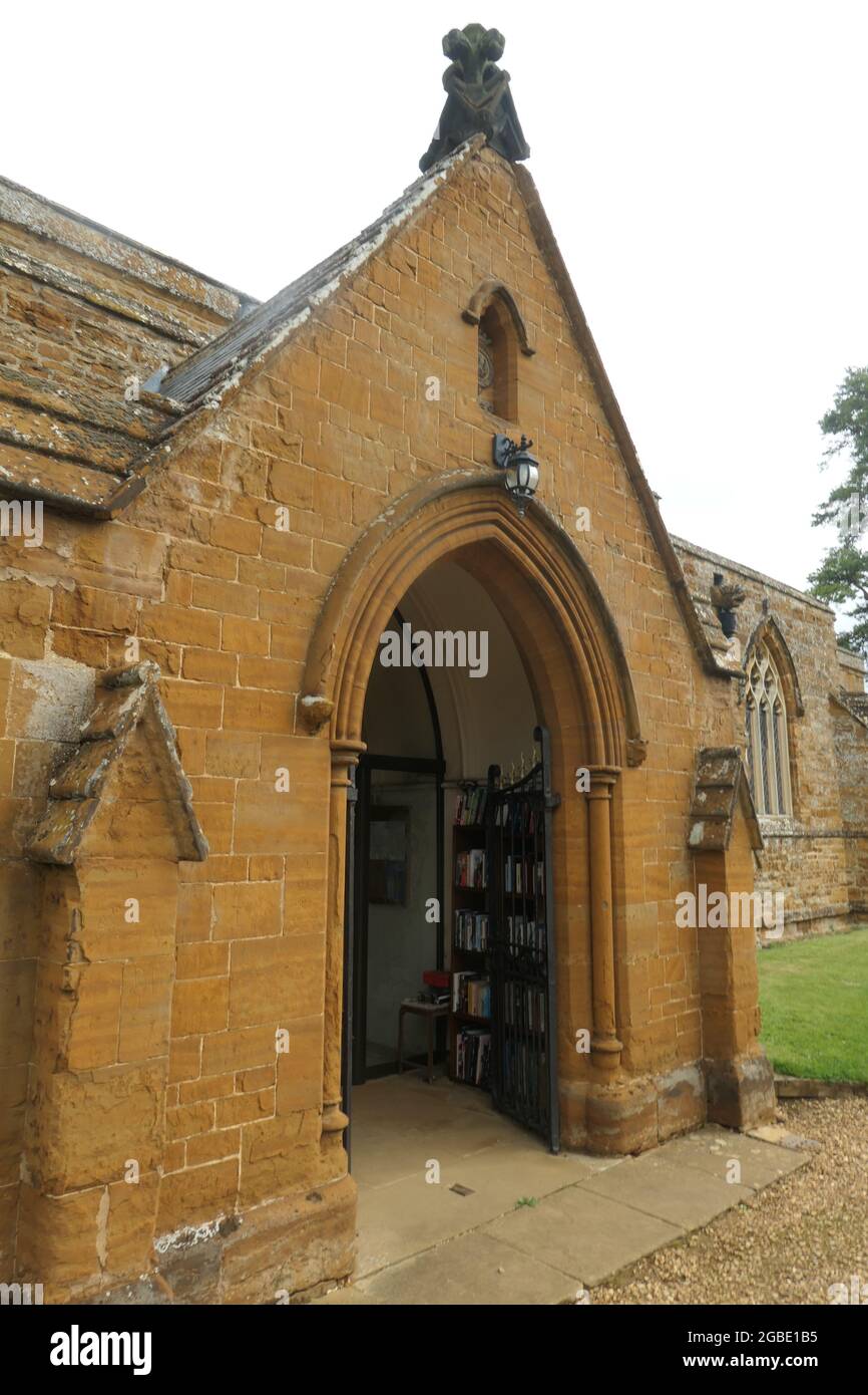entrance door to church Diana Spencer princess of Wales Church buried ...