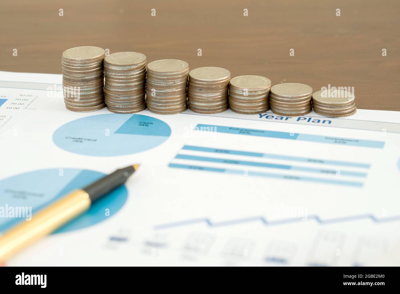 Chart clips hi-res stock photography and images - Alamy