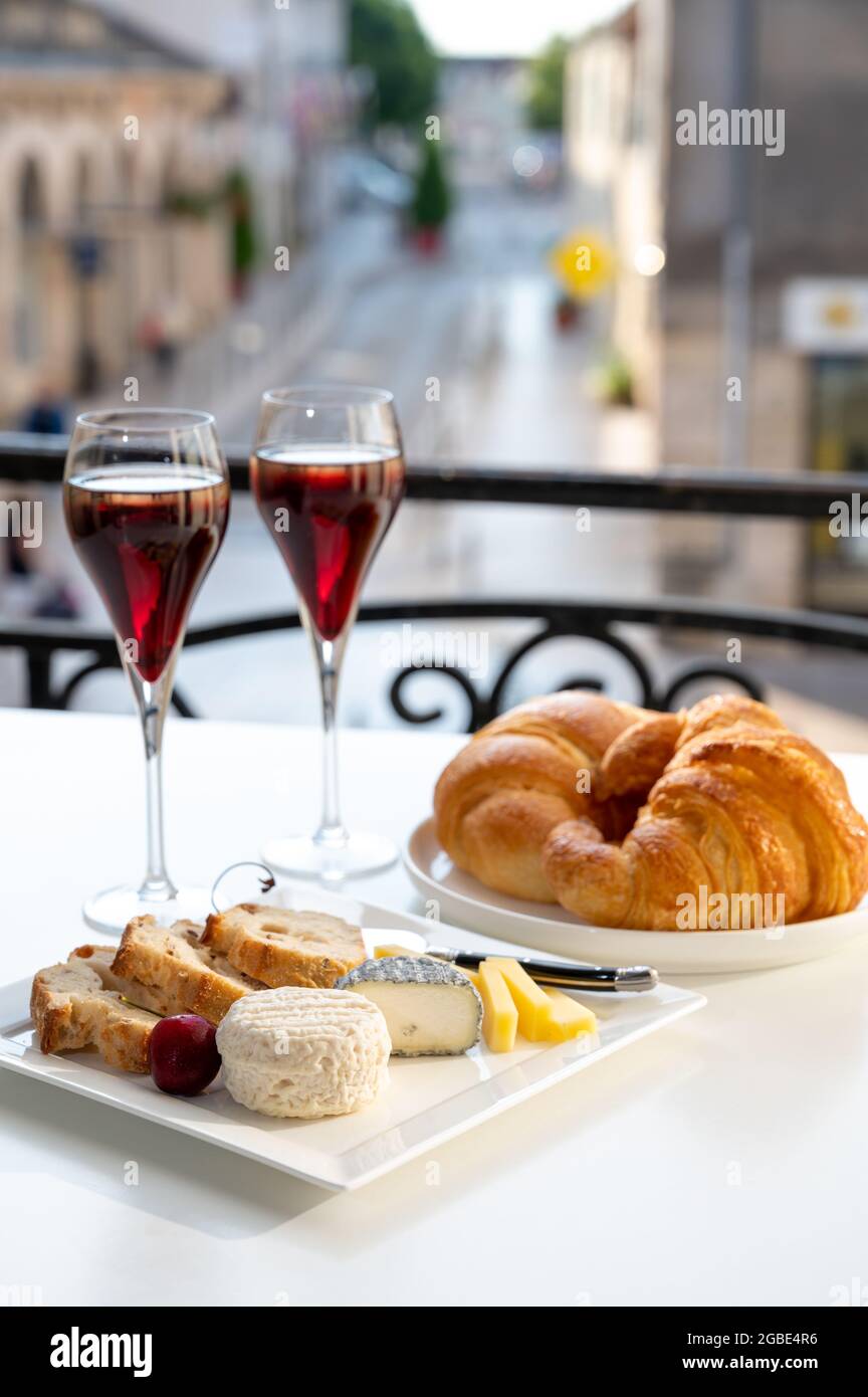 Kir royale dijon hi-res stock photography and images - Alamy