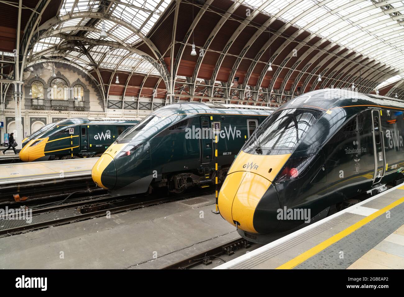 Hitachi Europe GWR Intercity trains at Paddington Station, London ...